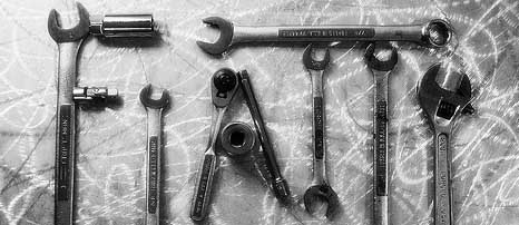 30 Useful Tools Everyone Should Own